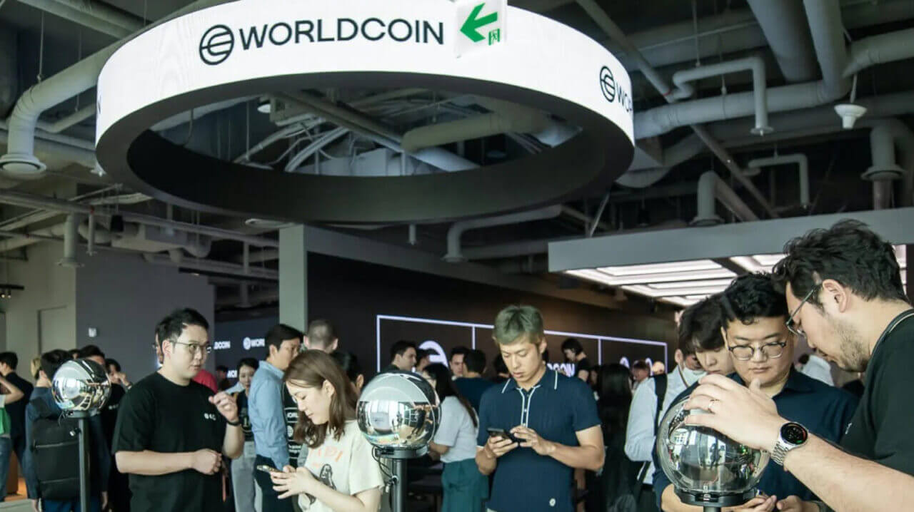 ¿Qué es Worldcoin, el nuevo proyecto del CEO de OpenAI, Sam Altman ...